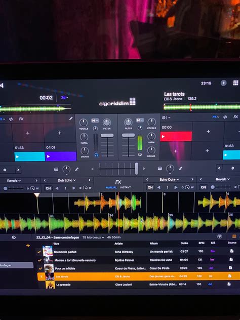Big Waveform Glitch During The Set Bug Reports Algoriddim Community