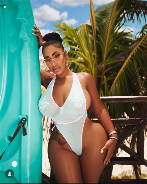 Katt Leya HD Porn Pics