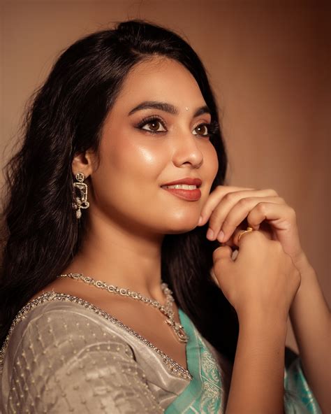 Pavithra Same Same But Different 😂 Bb8 Pavithrajanani