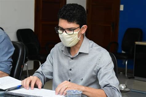Floriano Alunos da rede municipal contarão ensino à distância