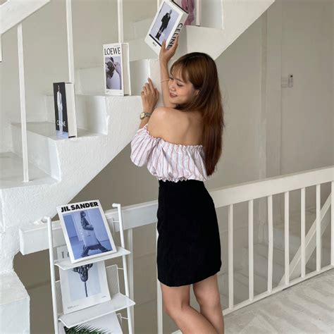 กระโปรงผ้าลูกฟูกสีดำ ทรงสวยใส่แล้วหุ่นดีสุด มีซับในเต็มตัว ซิปหลัง Shopee Thailand