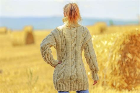 Thick Ivory Chunky Wool Sweater Supertanya