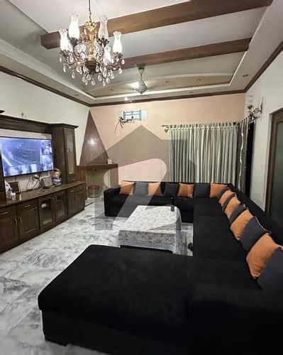 Corner 22 Marla Owner Built Used House For Sale In Valencia Town