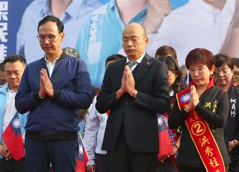 老榮民老先覺回顧蔡政府的年金改革影／為黑鷹罹難默哀 韓國瑜感慨：政府怎麼對待退休軍公教 退休軍公教人員權益維護聯盟 Udn城市