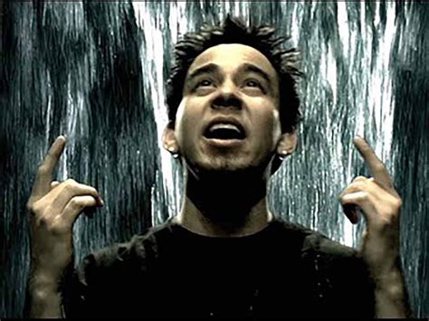 دانلود آهنگ Somewhere I Belong از Linkin Park با متن و ترجمه مجله
