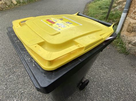 Poubelle Jaune Nouvelles Consignes De Tri Pour Les Habitants De Saint