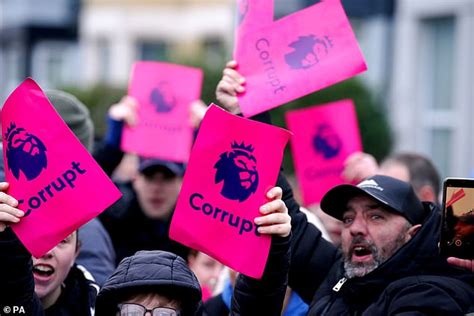 Furious Everton Fans Protest The Premier Leagues Decision To Deduct 10
