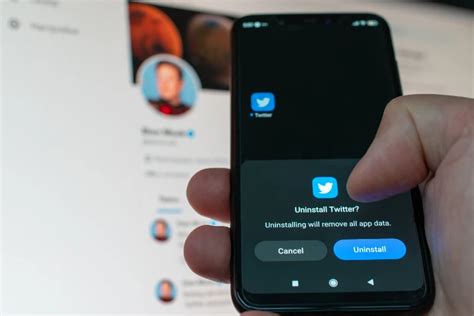 6 Top Reasons Why You Should Delete Social Media