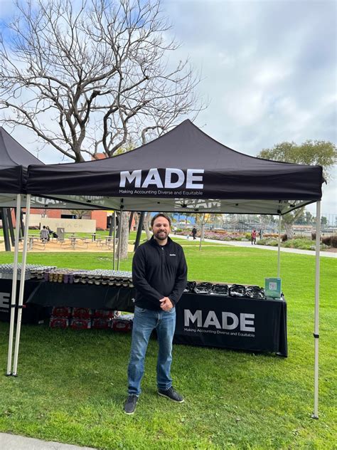 Gobeach Joel Pearson