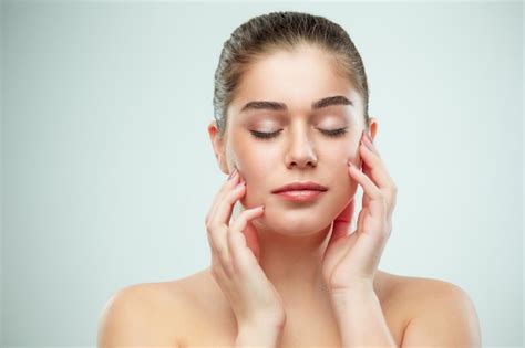 Rosto De Mulher Jovem E Bonita Foto Gr Tis