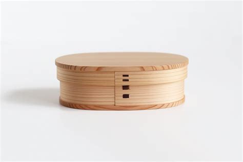 秋田大館工芸社曲げわっぱ小判弁当箱（中） Bowknot