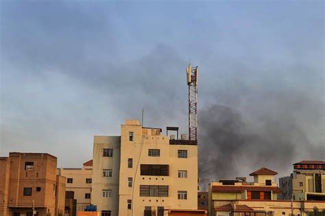 السودان طرفا الحرب يتقاتلان على مستودعات الأسلحة والوقود