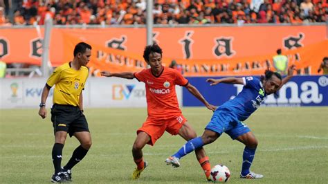Catat Ini Jadwal Persib Vs Persija Tahun Ini Bola Liputan