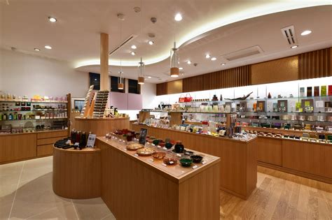 中原三法堂本通店 株式会社 暁建築設計事務所