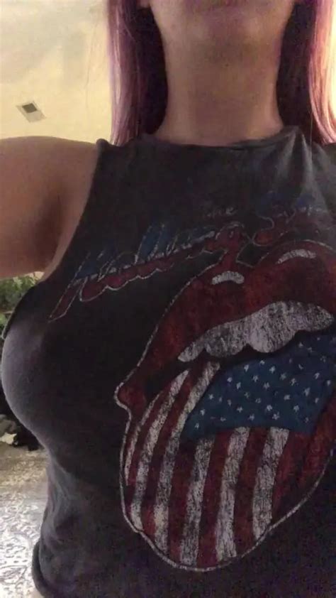 Titty Fuck Scrolller