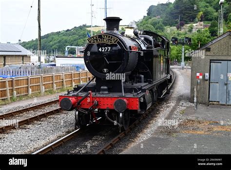 Gwr 4200 Class 2 8 0 Tank Engine No 4277 Hercules At Kingswear Station