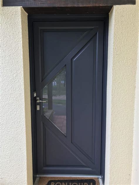 MPO Fenêtres Nos Réalisations Porte d entrée PVC Gris anthracite