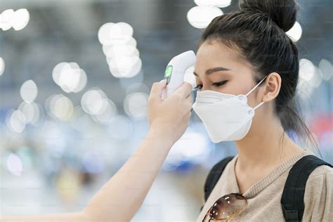 공항 검문소 사진 Unsplash에서 무료 이미지 다운로드