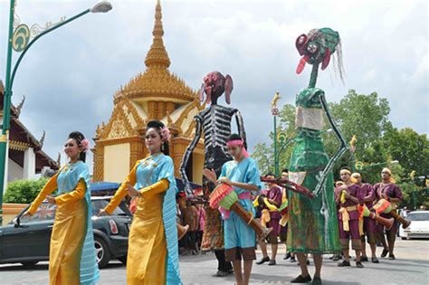 นครศรีธรรมราช ประเพณีบุญสารทเดือนสิบ และงานกาชาด วันที่ 19 28 กันยายน