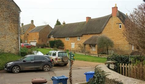 Long Thatch Hook Norton Derek Harper Geograph Britain And Ireland