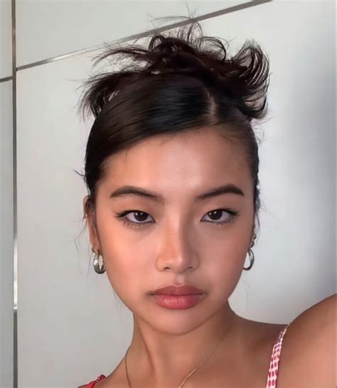 29 Slicked Hairstyles Female Fintonnicoh