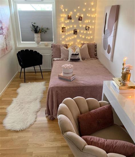 Pin By Marina Vitória Abreu On Quarto In 2024 Small Bedroom Decor