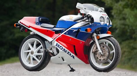 10 Powerful Classic Japanese Sports Bikes We Want To Ride