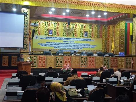 DPRD Gelar Paripurna Penyampaian Pidato Nota Keuangan Ranperda APBD P