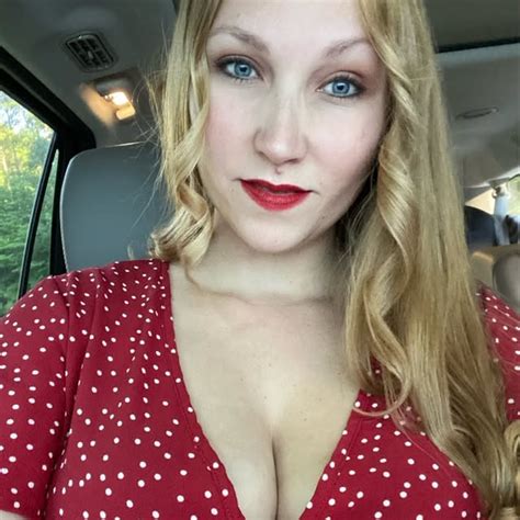 Cassy M Brown Lolatherobot • Threads Say More