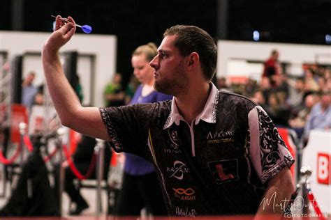 Berry Van Peer In Vijfde Set Langs Van Trijp Darts Actueel