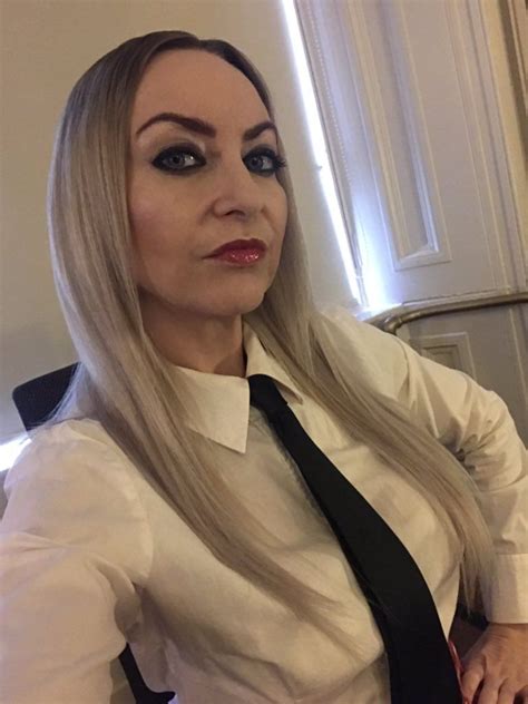 Strict Miss Neck Tie Miss People
