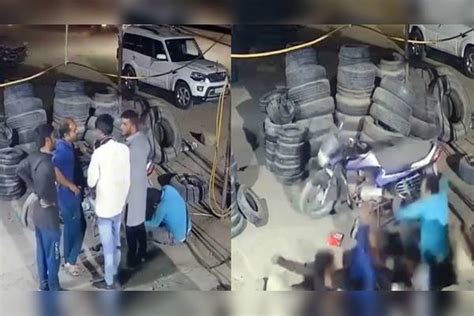印度5名男子正在闲谈，不料瞬间掉进水沟直接团灭，让人哭笑不得印度奇闻趣事水沟团灭奇闻