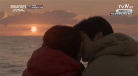 남편의 키스씬을 본 아내 반응 촬스의 이슈와 유머