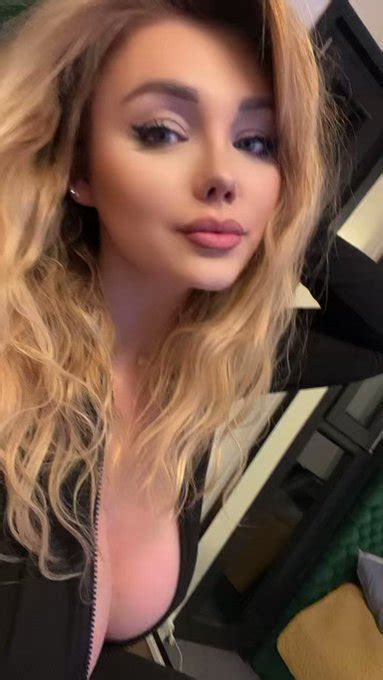 Tw Pornstars Miss Donatella Pictures And Videos From Twitter Page 8