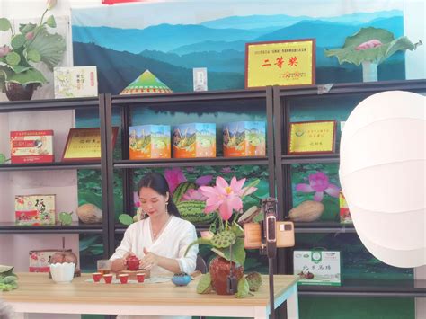 武阳司村电商直播培训室成功筹建 广州城建职业学院 外语外贸学院