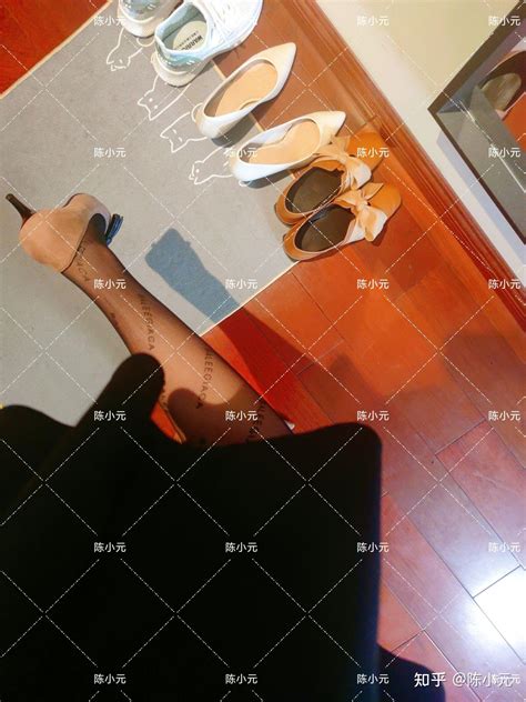 女生怎么穿高跟鞋才优雅？ 知乎