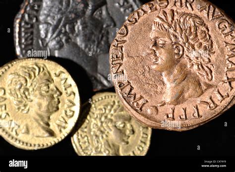Pièces De Monnaie Romaines Banque De Photographies Et Dimages à Haute