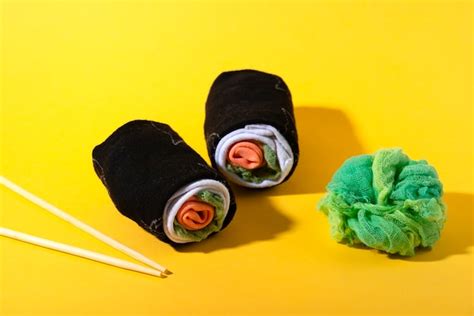 스시롤로 위장한 소재와 직물을 사용한 패스트 패션 컨셉 무료 사진