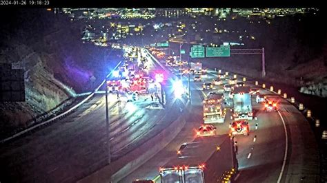 I 71i 75 Southbound Open After Crash Involving Semi 2 Cars