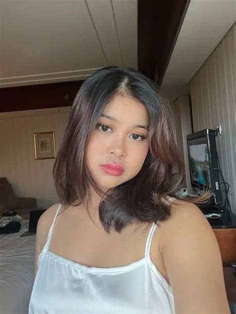 8 Pesona Sarah Suci Putri Ruhut Sitompul Yang Baru Diterima Kuliah Hukum Di Yale Dan Ucl Kerap