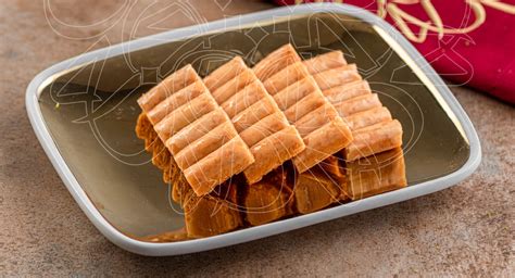 Best Top Quality Traditional Arabic Sweets In The Uae Alhalabya Sweets