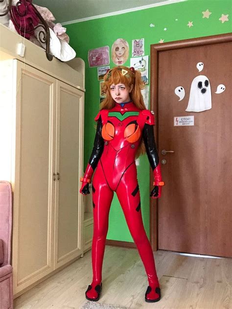 Pin by Who?🔪 on Cosplay💫 | Evangelion cosplay, Cute cosplay, Neon ...