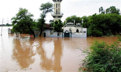 Deadly Flood Submerge Towns In Punjab Ajk Pakistan Dawncom