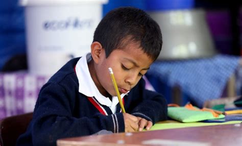 Remozamiento De Escuela Cantón Pachoj Quiché Beneficia A 298