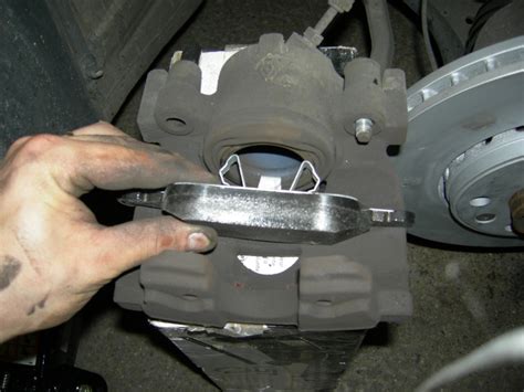 Tuto Remplacement Des Disques Et Plaquettes De Frein Avant
