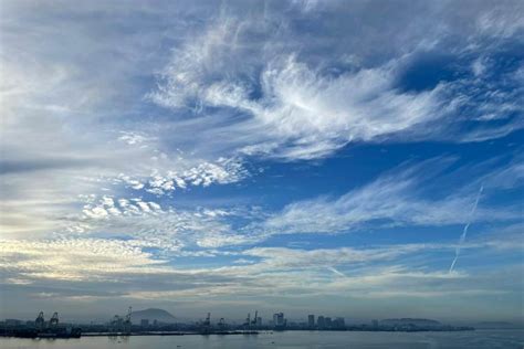 藍天白雲最適宜賞雲。 E123長青網 長者服務及老人院資訊