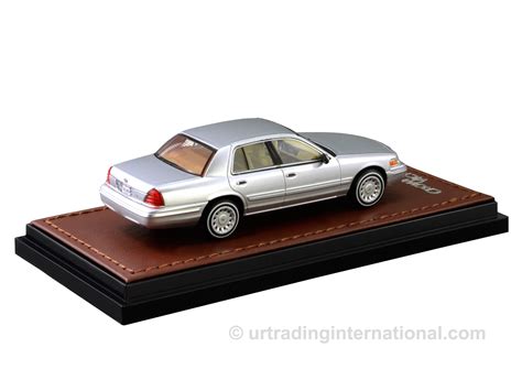 2003 Crown Victoria Lhd 164 Scale Diecast Top Gear Australia