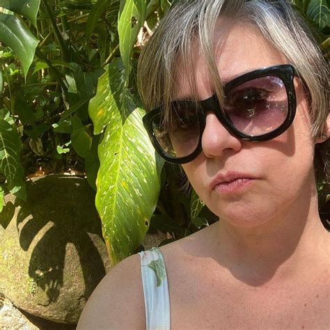 Guta Stresser faz desabafo emocionante sobre apoio de fãs após revelar