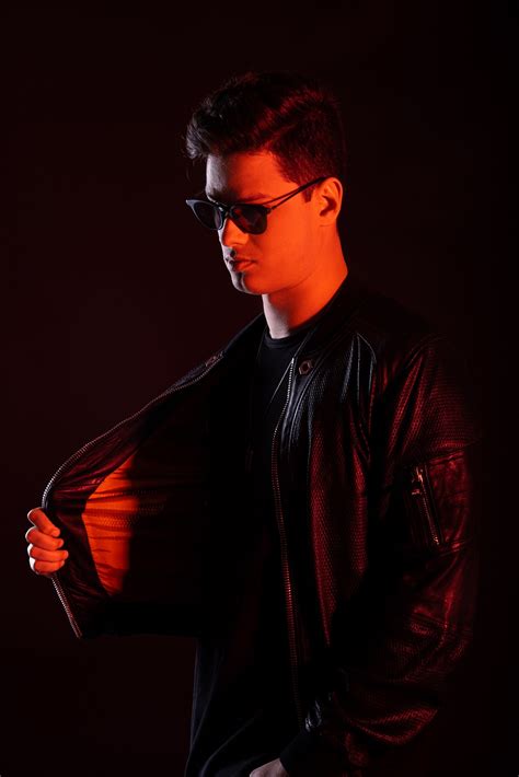 Com Mais De 2 Milhões De Ouvintes No Spotify Dj Gabriel Boni é
