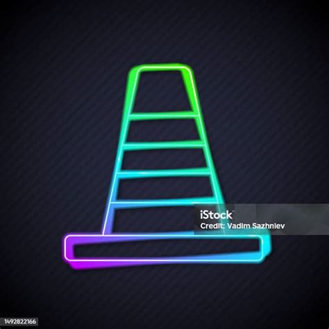 검은 색 배경에 격리 된 빛나는 네온 라인 트래픽 콘 아이콘 벡터 거리에 대한 스톡 벡터 아트 및 기타 이미지 거리 건설 산업 건설용 배리어 Istock